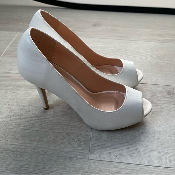 Dream Pairs | Shoes | Dream Pairs White Heels Shoes Size 95 | Poshmark